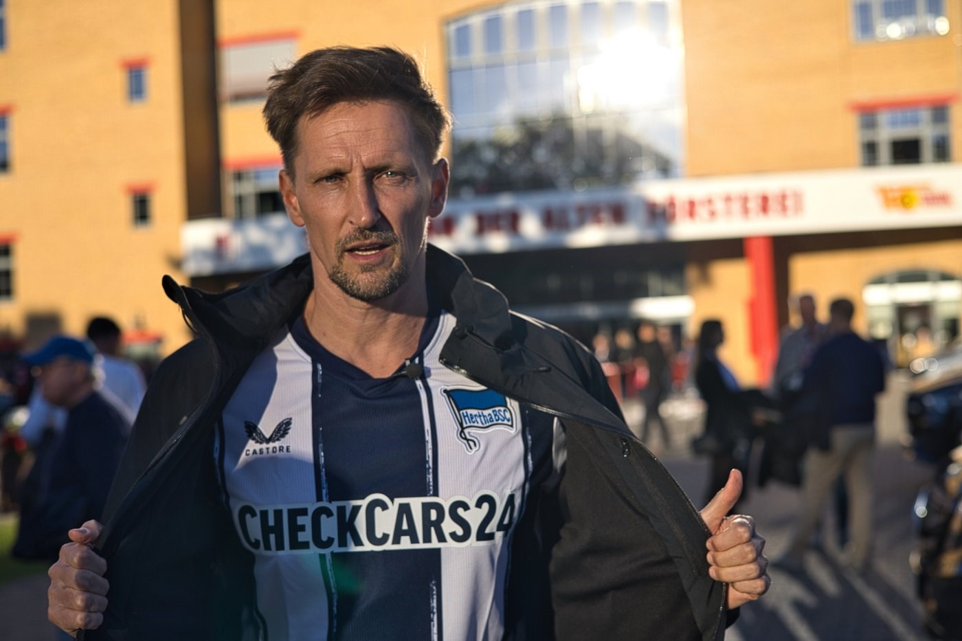 From prison to social media star: How one man is taking on sports ...